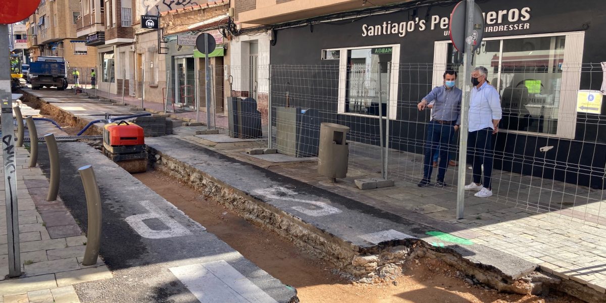 En un mes finalizan las obras de alcantarillado en María Parodi de ...