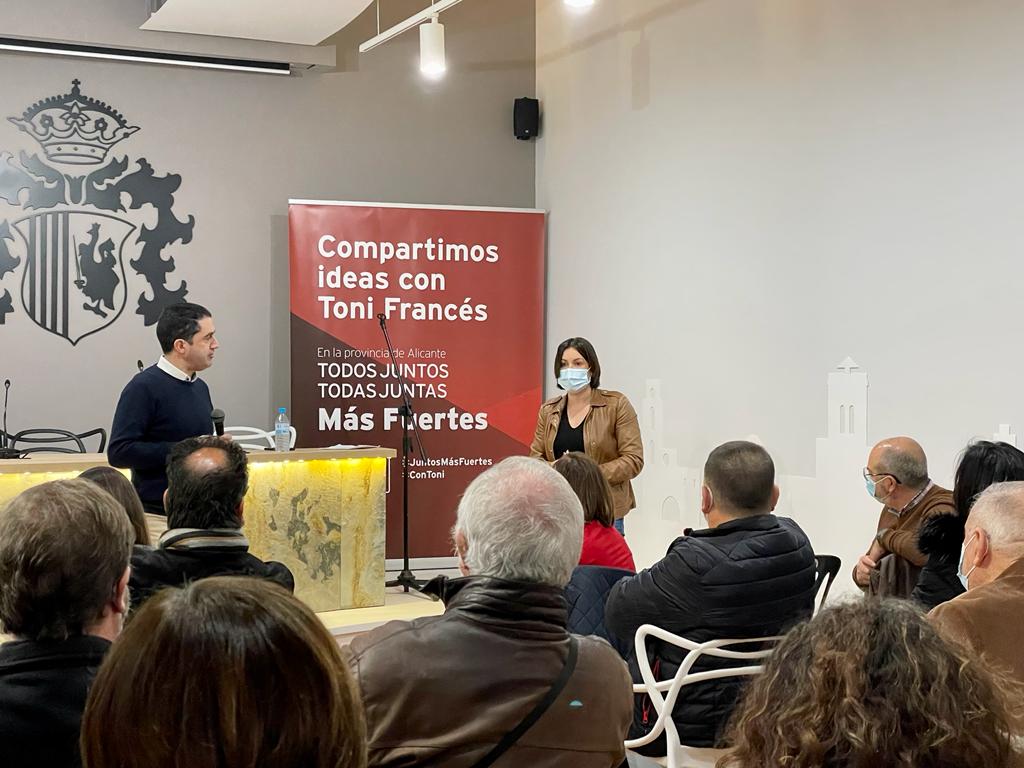 Toni Francés defiende en Orihuela el papel de la Vega Baja en la provincia