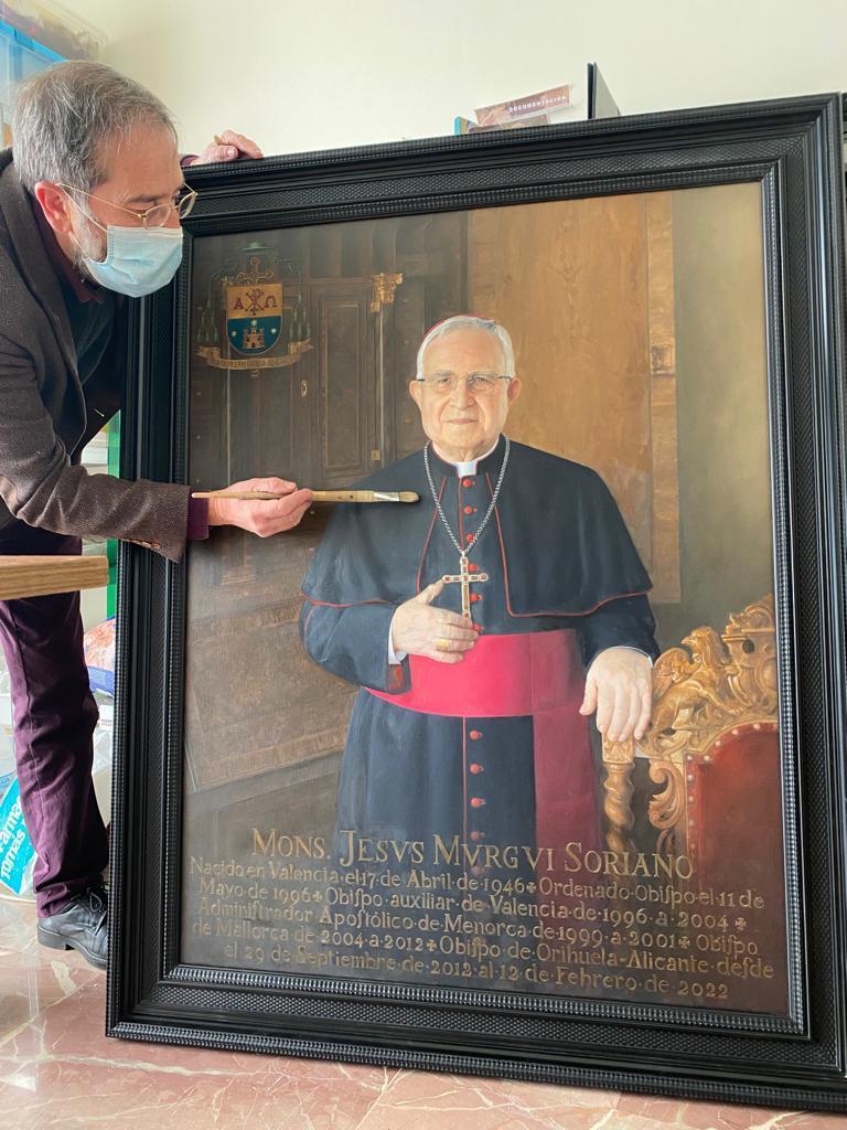 El retrato del Obispo Jesús Murgui forma parte ya del Museo de Arte Sacro